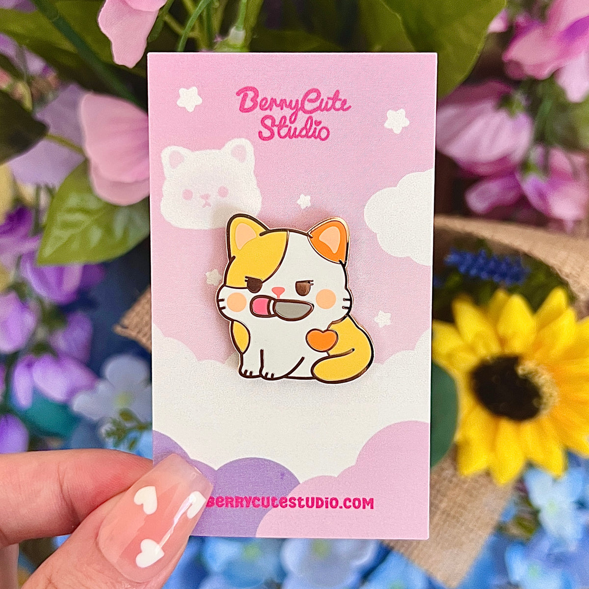 Knife Cat Pin – Berrycutestudio