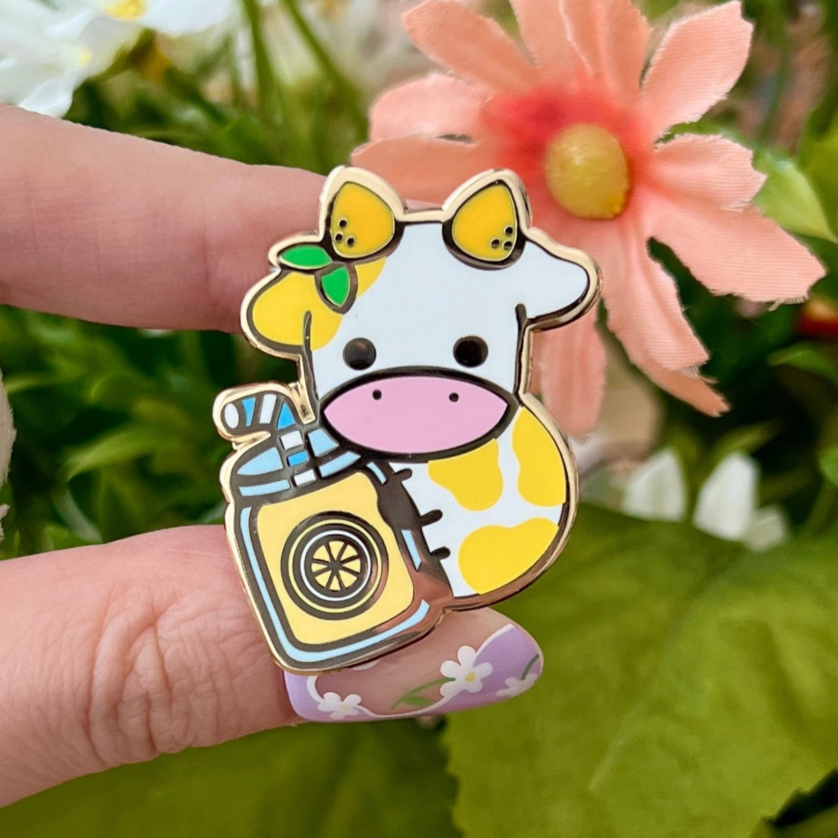 Lemon Cow Pin – Berrycutestudio